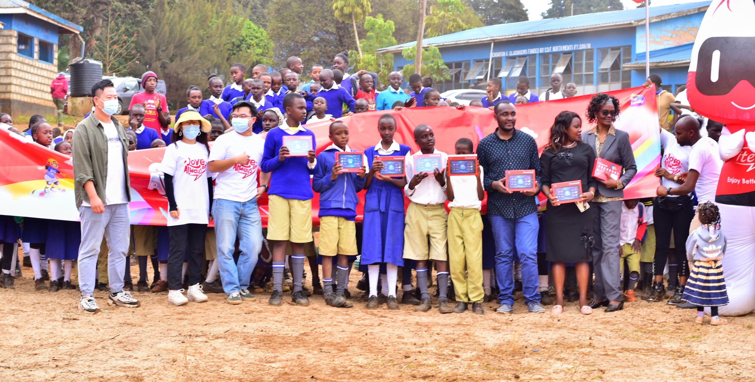 ITEL DONATES MOBILE LIBRARIES, EDUCATIONAL MATERIALS TO MERU PRIMARY ...